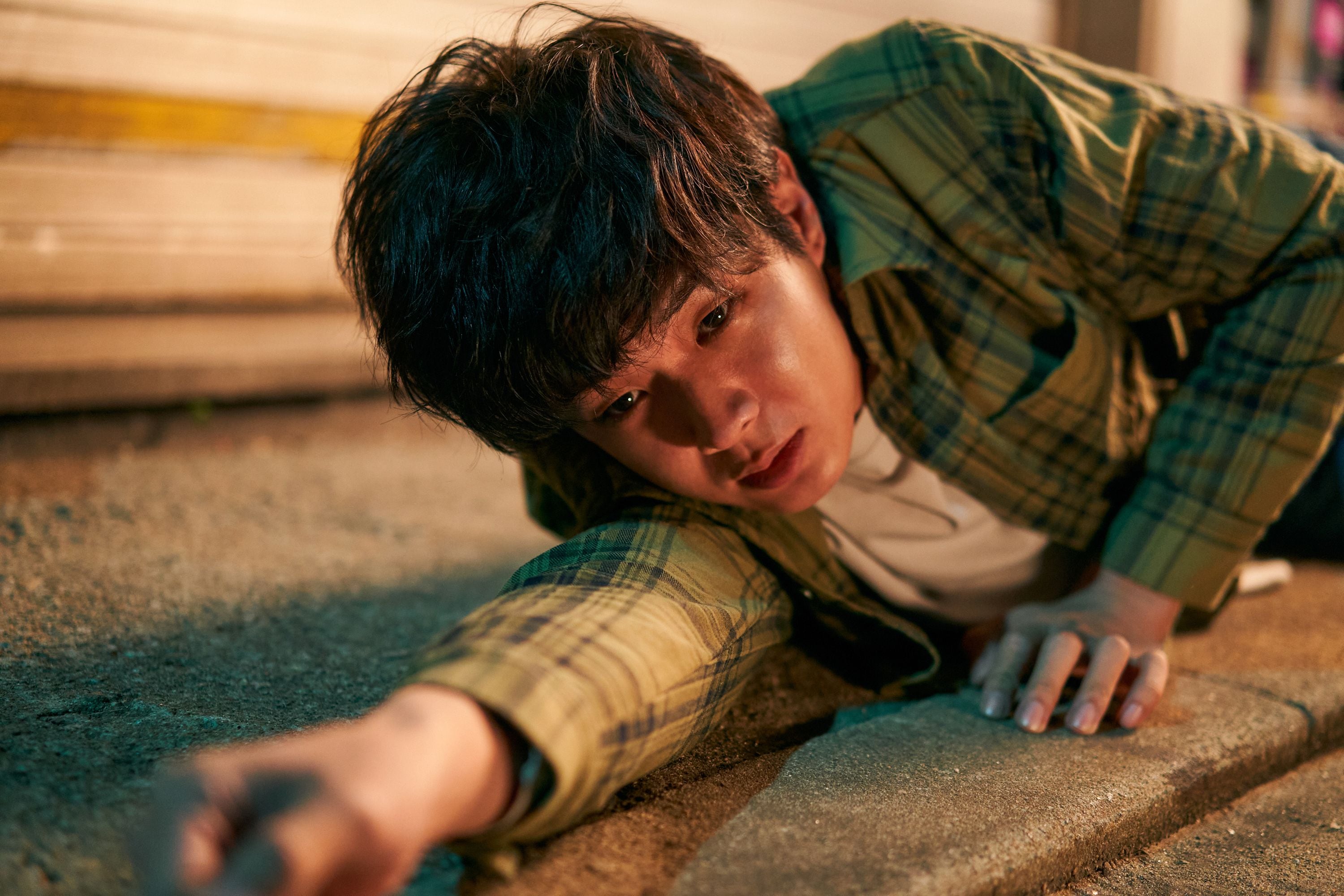 “癒し系イケメン”チェ・ウシク×『私の解放日誌』ソン・ソック共演『殺人者のパラドックス』他、netflixが2024年に送る新たなサスペンスに